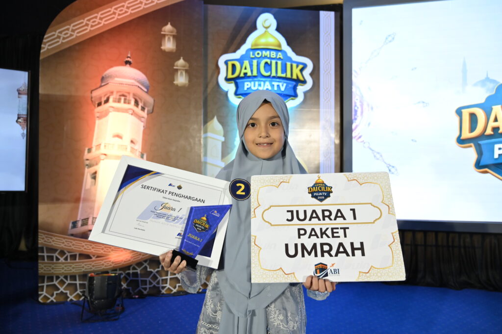 Kaisya Syahira Raih Hadiah Umrah Juarai Lomba Dai Cilik PUJA TV ...